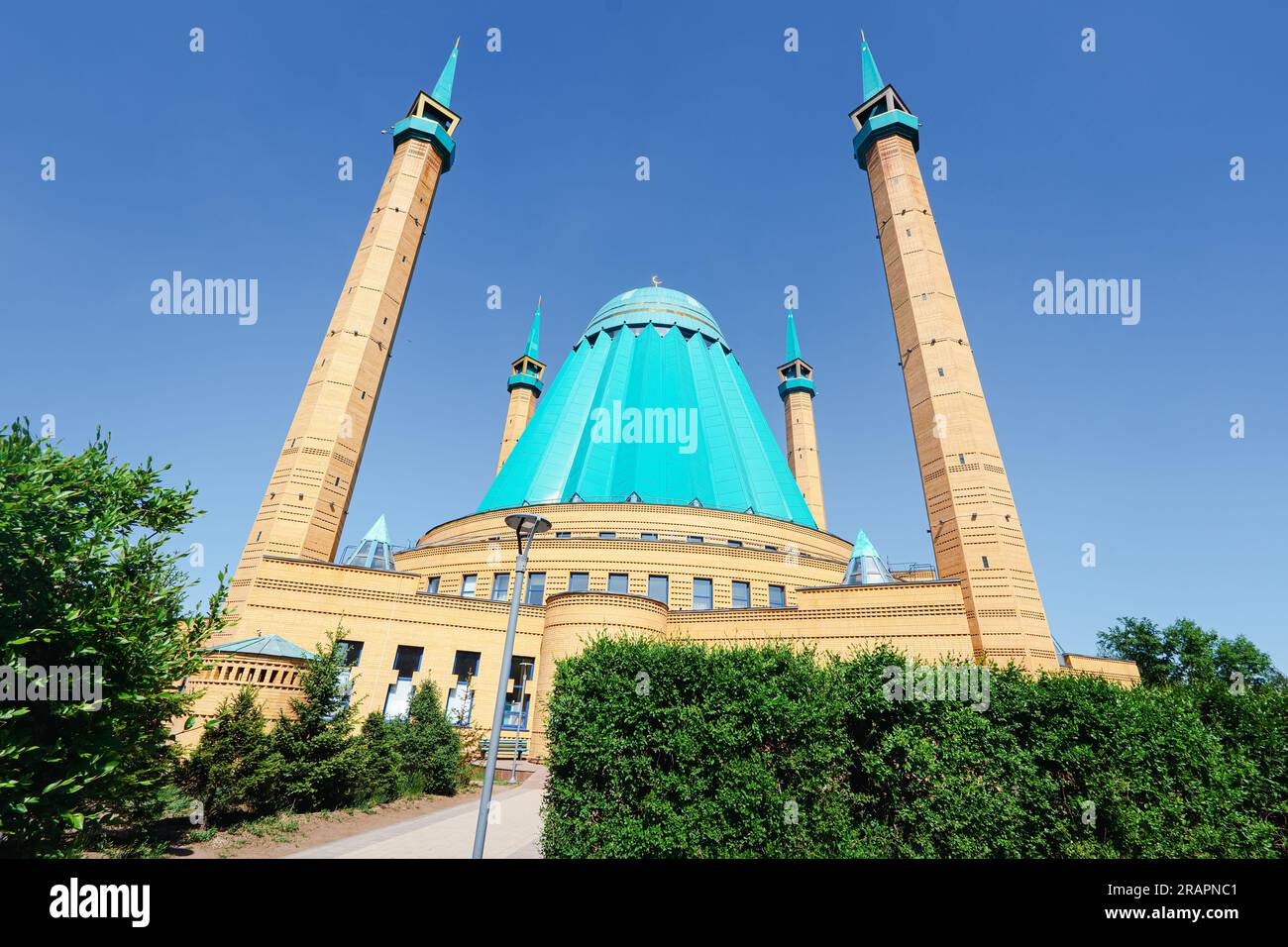 Mashhur hi-res stock photography and images - Alamy