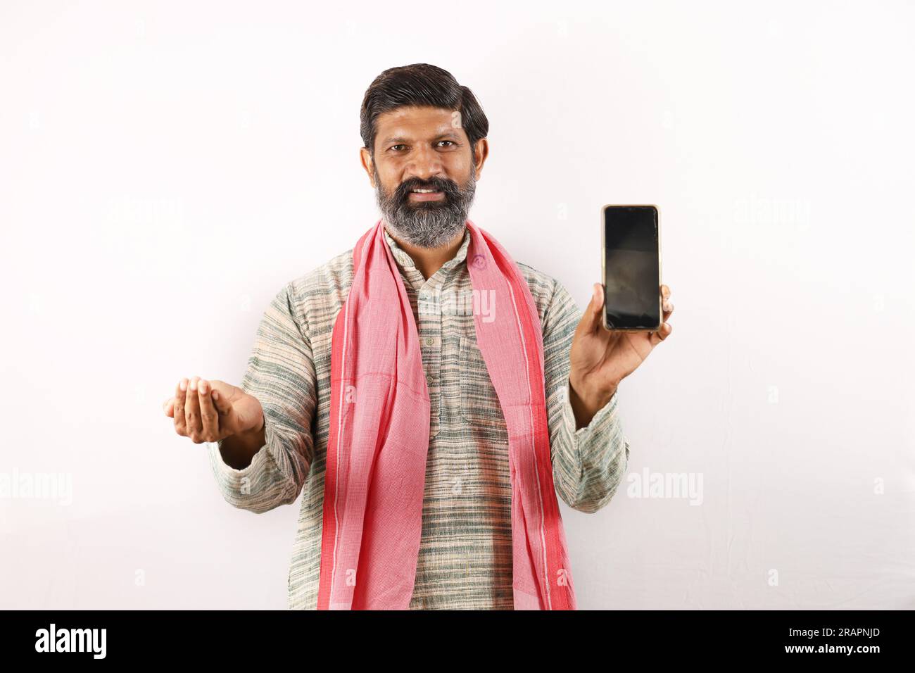 Indian farmer mobile phone hi-res stock photography and images - Alamy