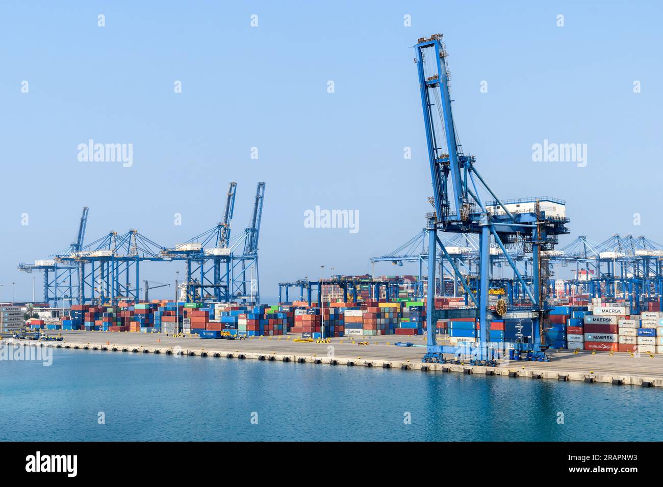 Jeddah, Saudi Arabia - December 21, 2022: Port cranes for loading ...