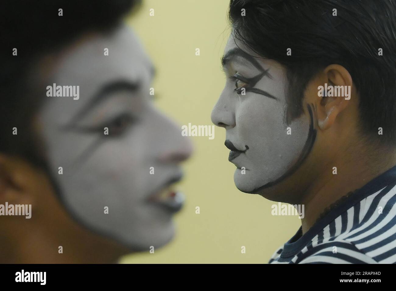 Mime artists from a mime group,"Sur-Pancham", are getting ready for a ...