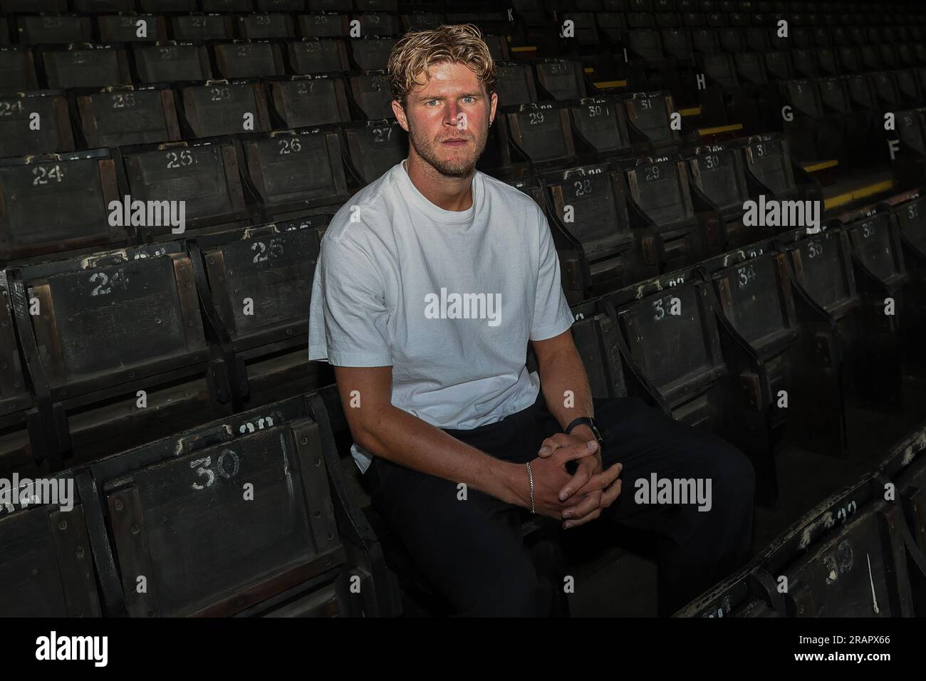 Goalkeeper Ben Killip signs for Barnsley Football Club on a one year ...