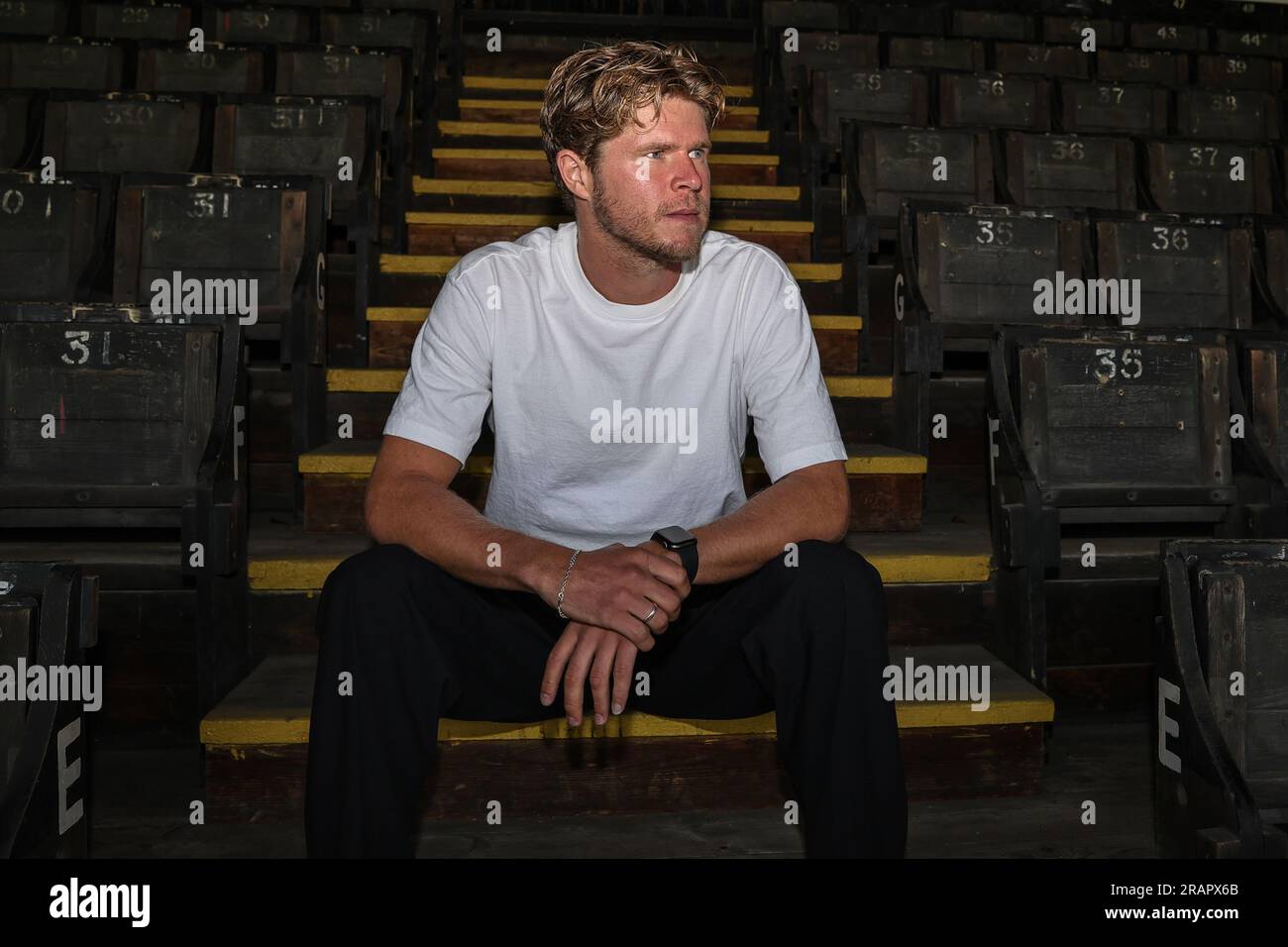 Goalkeeper Ben Killip signs for Barnsley Football Club on a one year ...