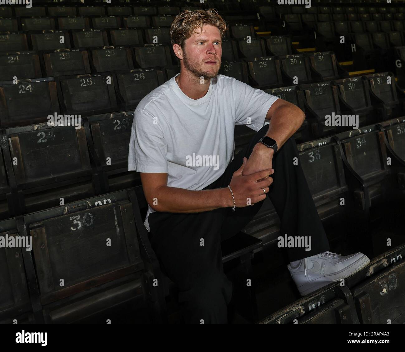 Goalkeeper Ben Killip signs for Barnsley Football Club on a one year ...