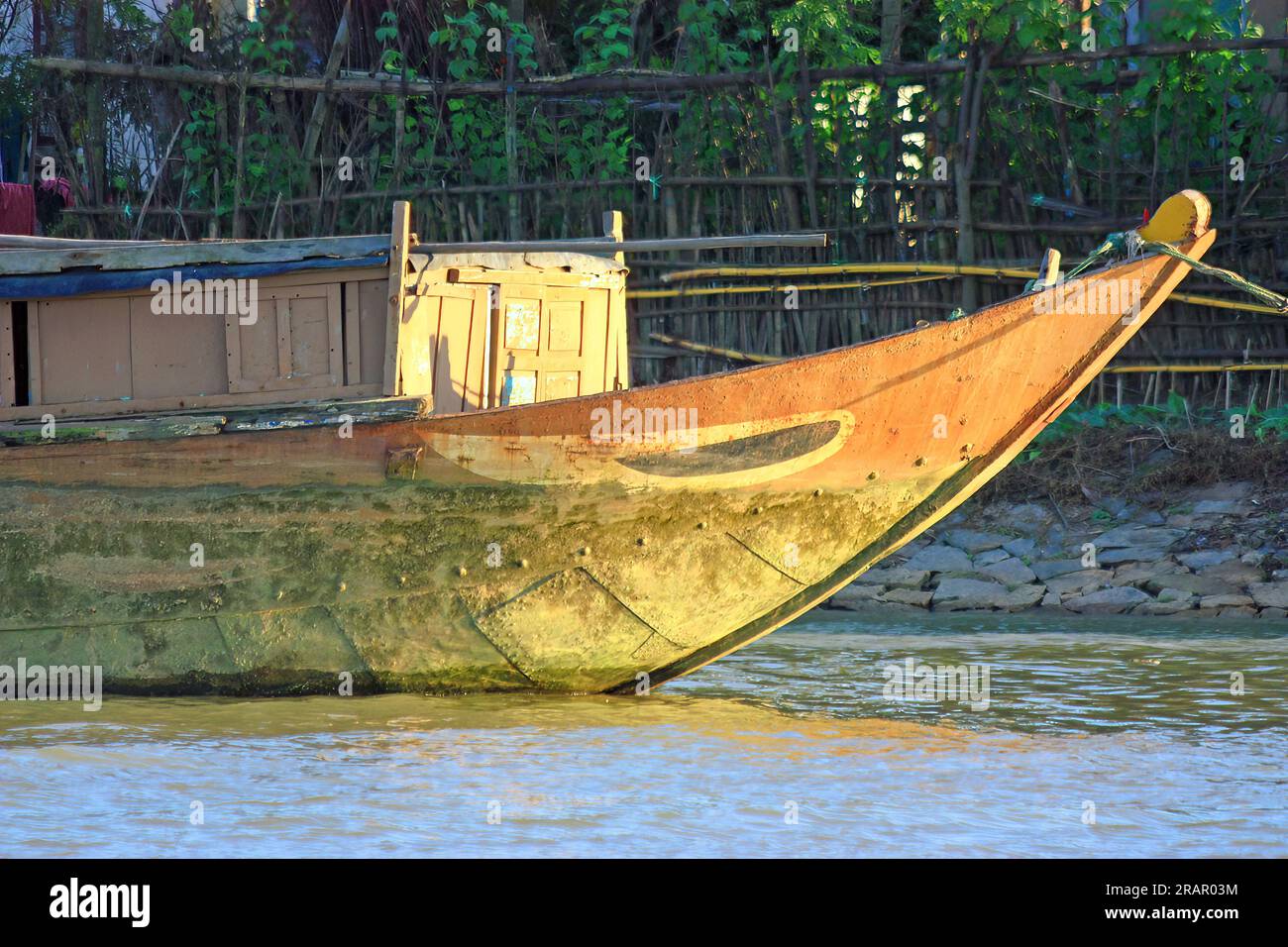 Fishing boats on the Thu Bon River Stock Photo - Alamy