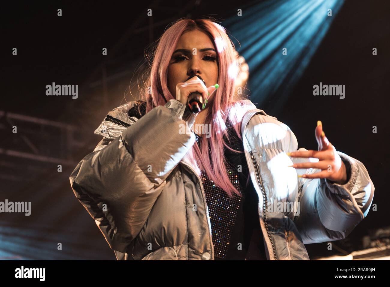 Mabel singer pink hi-res stock photography and images - Alamy