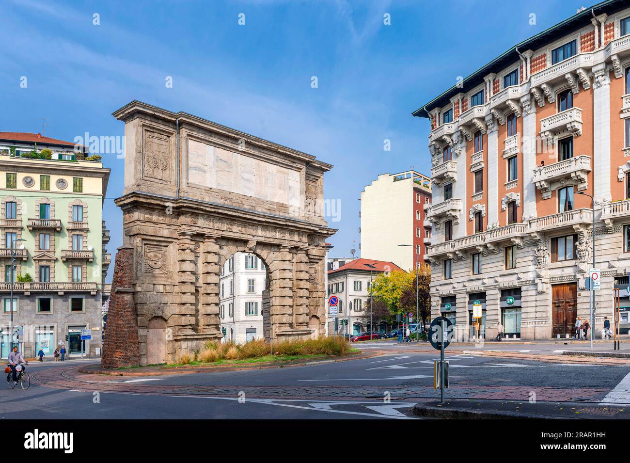 Porta romana and milan hi-res stock photography and images - Alamy