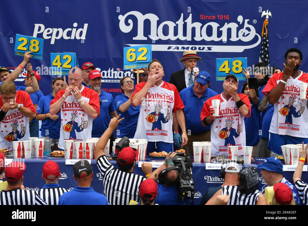 Photo by: NDZ/STAR MAX/IPx 2023 7/4/23 Professional competitive eater ...