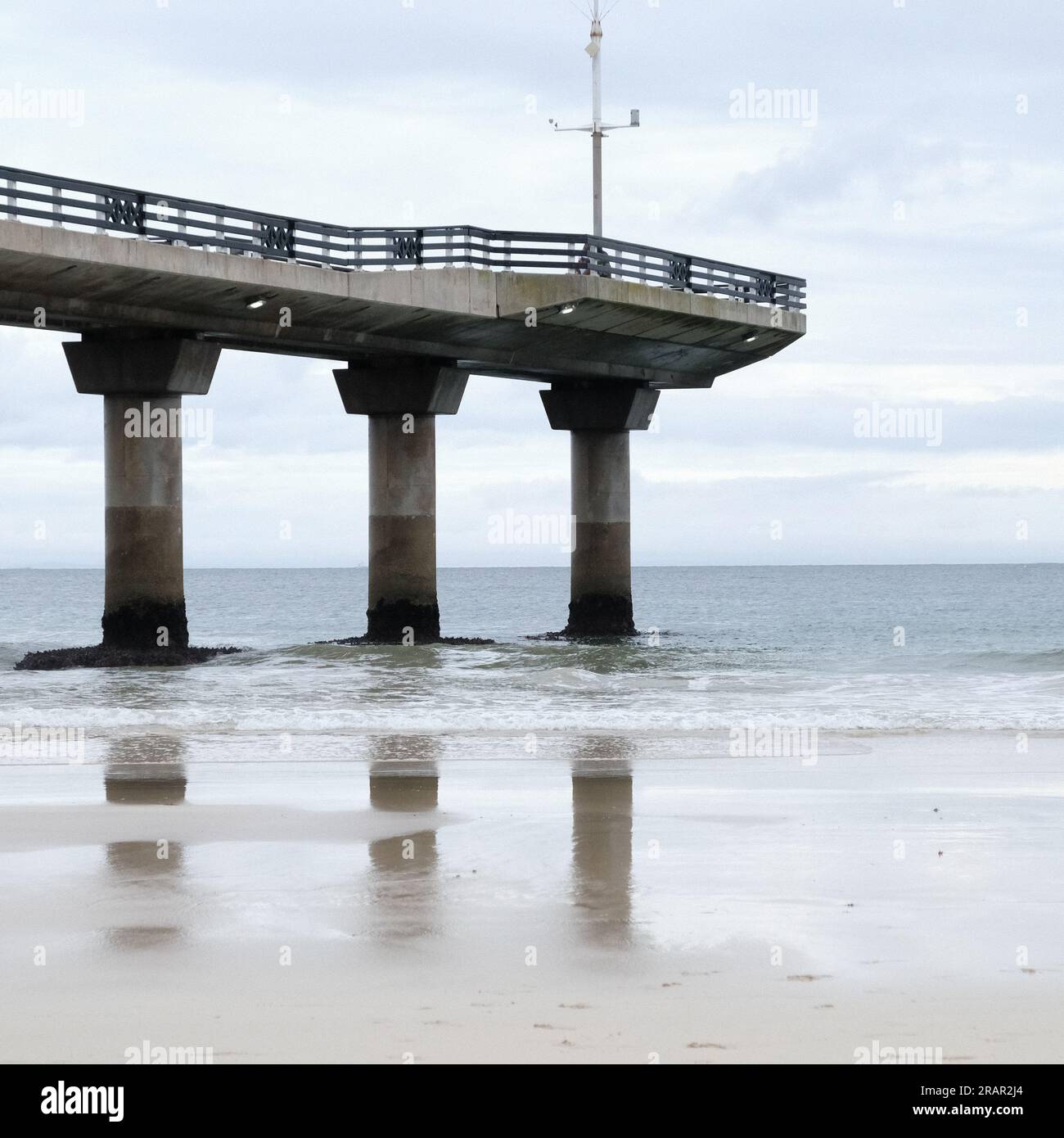 Summerstrand beach hi-res stock photography and images - Alamy
