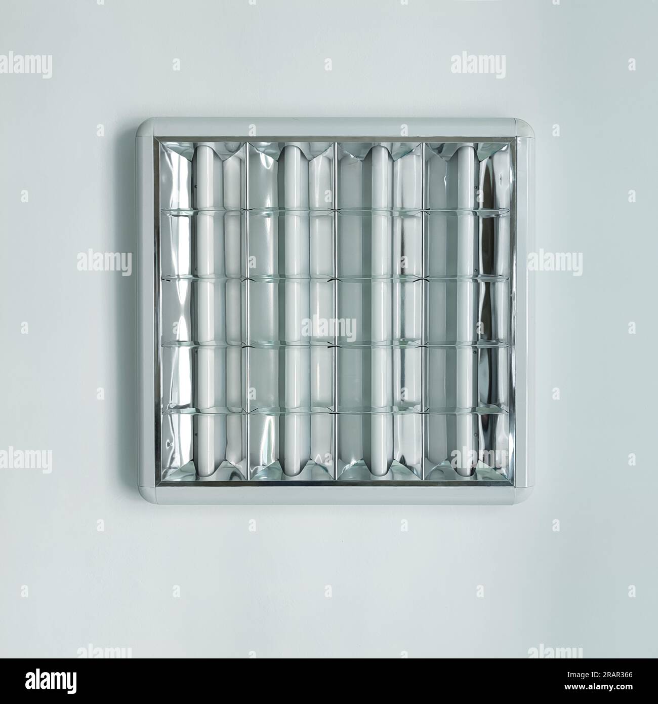 Fluorescent light ceiling hi-res stock photography and images - Alamy