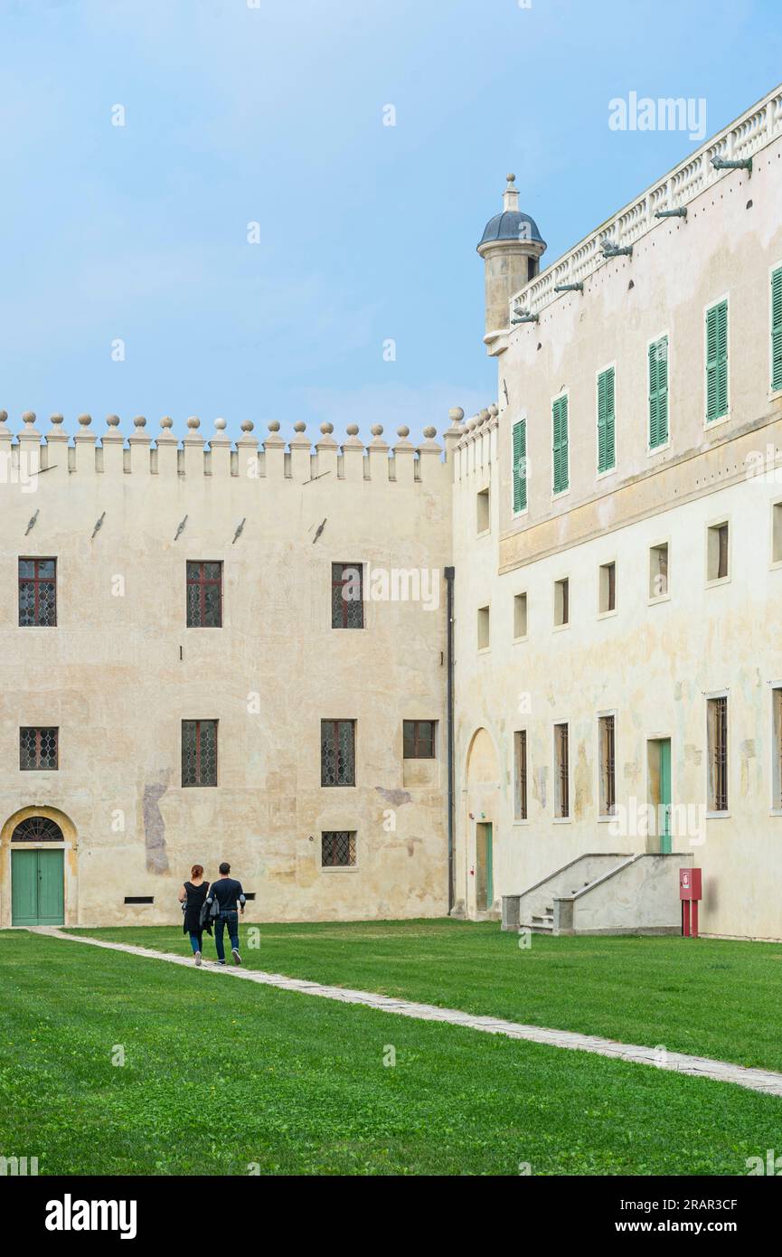 Castle catajo italy hi-res stock photography and images - Alamy