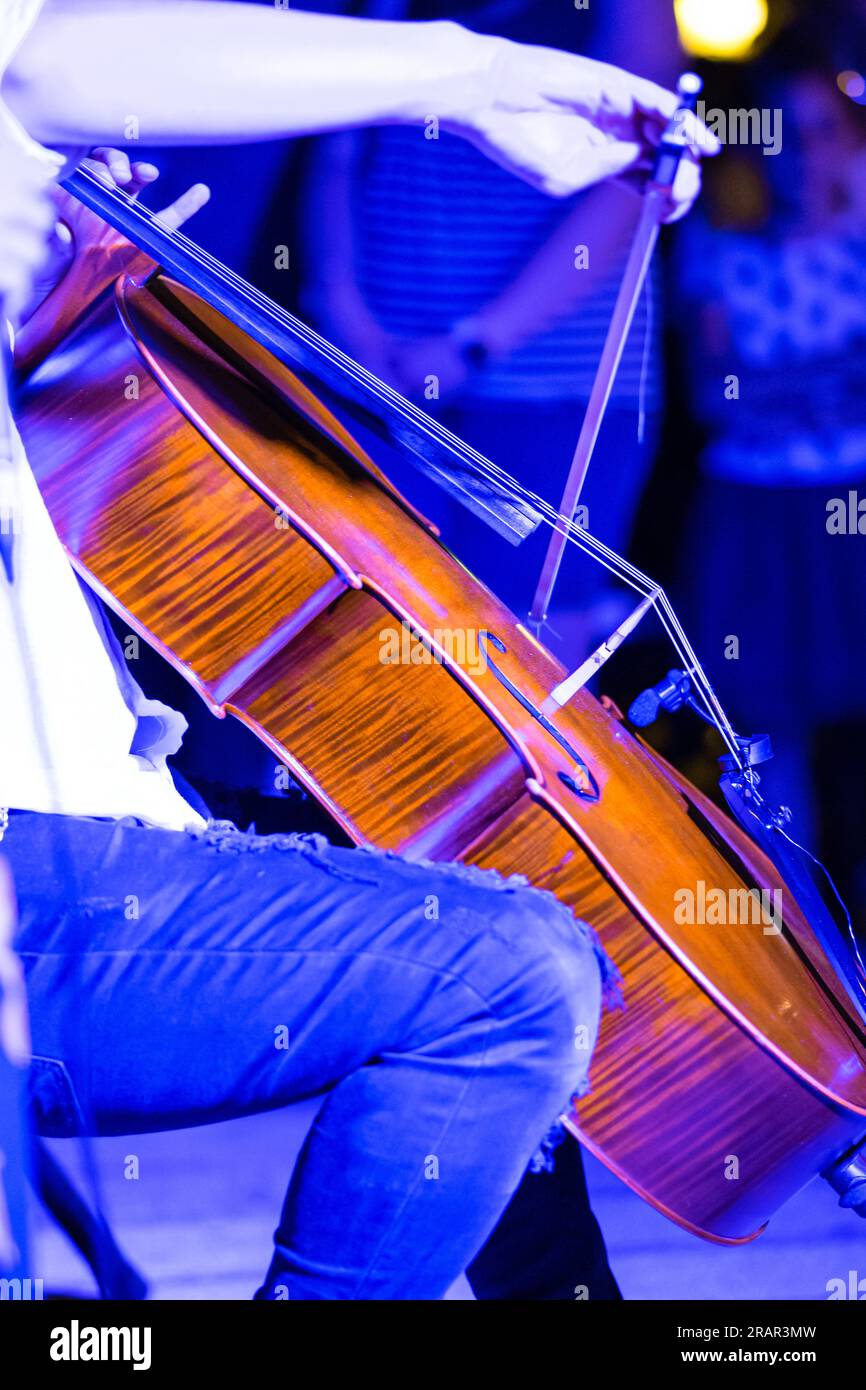 Playing a cello hi-res stock photography and images - Alamy