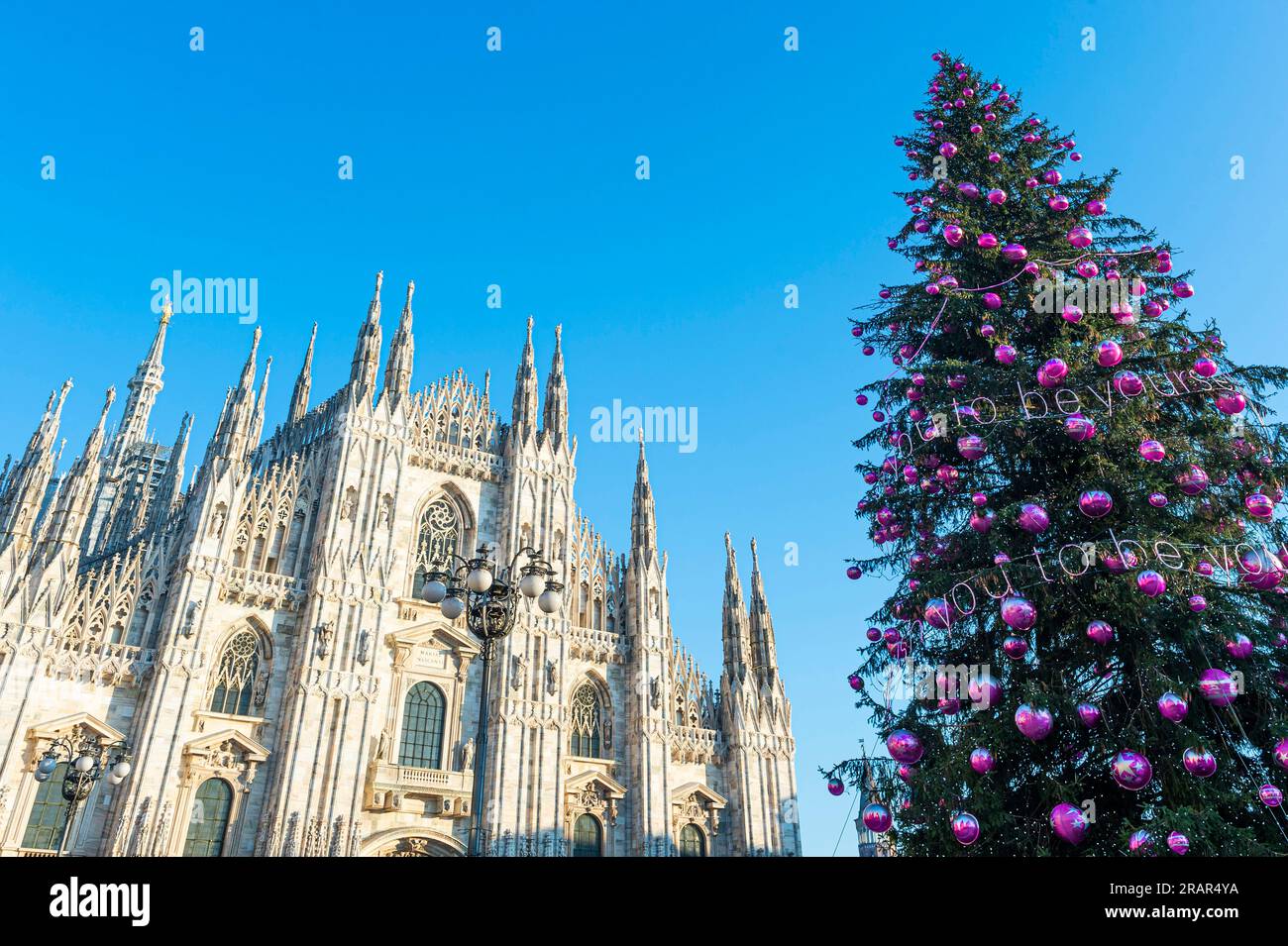 Christmas tree milan hi-res stock photography and images - Alamy