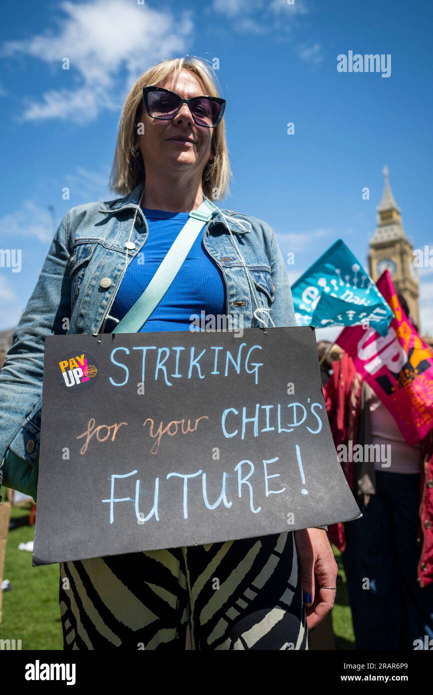 Gillian keegan teacher hi-res stock photography and images - Alamy