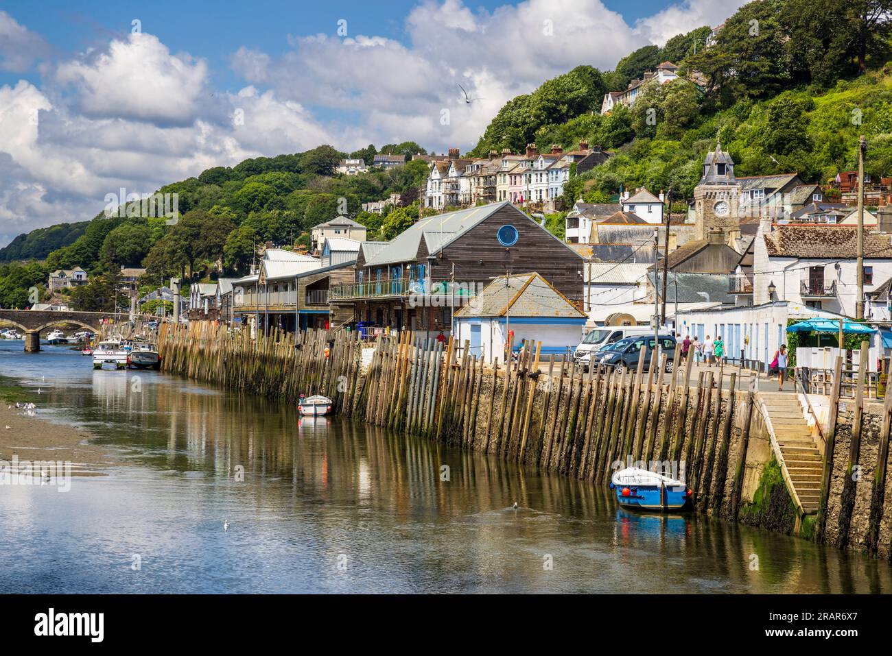The Fish Market at Looe Harbour at low-tide, Cornwall Stock Photo - Alamy