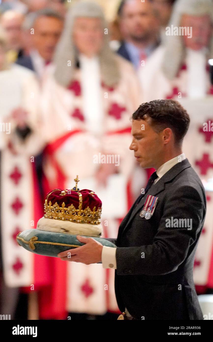 The Duke of Hamilton and Brandon carries the Crown of Scotland at the ...