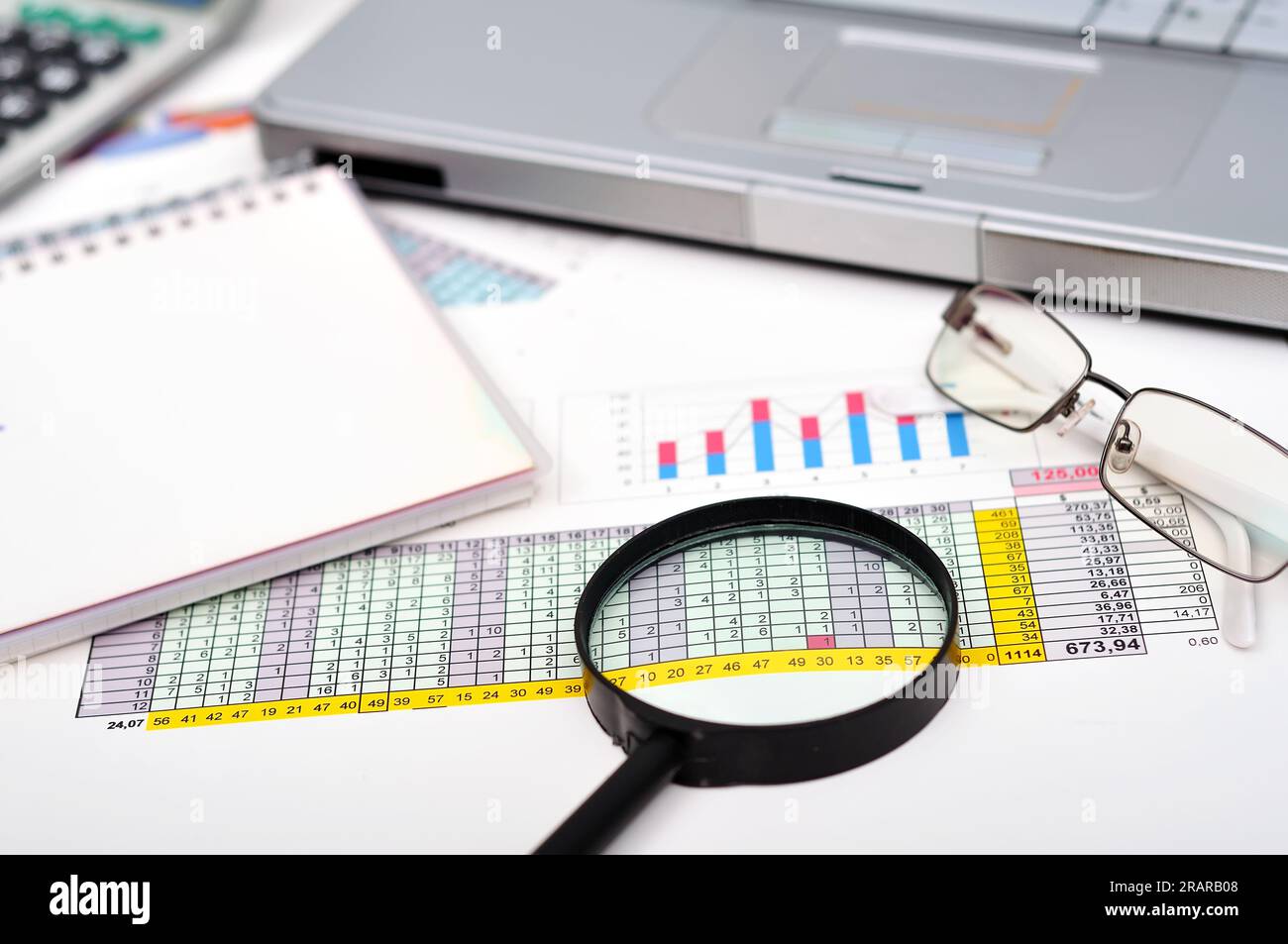 Financial accounting analysis hi-res stock photography and images - Alamy