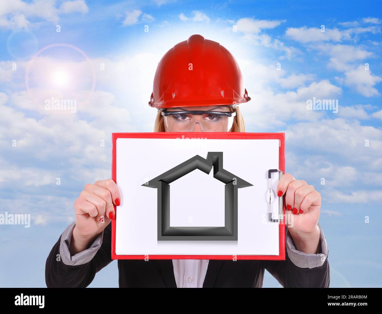Engineer woman clipboard building hi-res stock photography and images ...