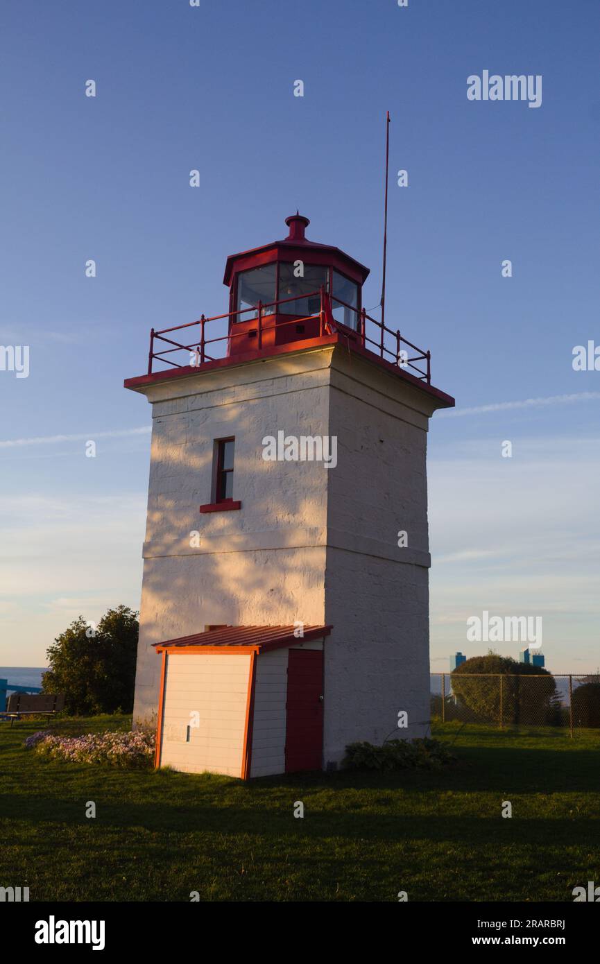 Goderich historical lighthouse at sunset Stock Photo - Alamy