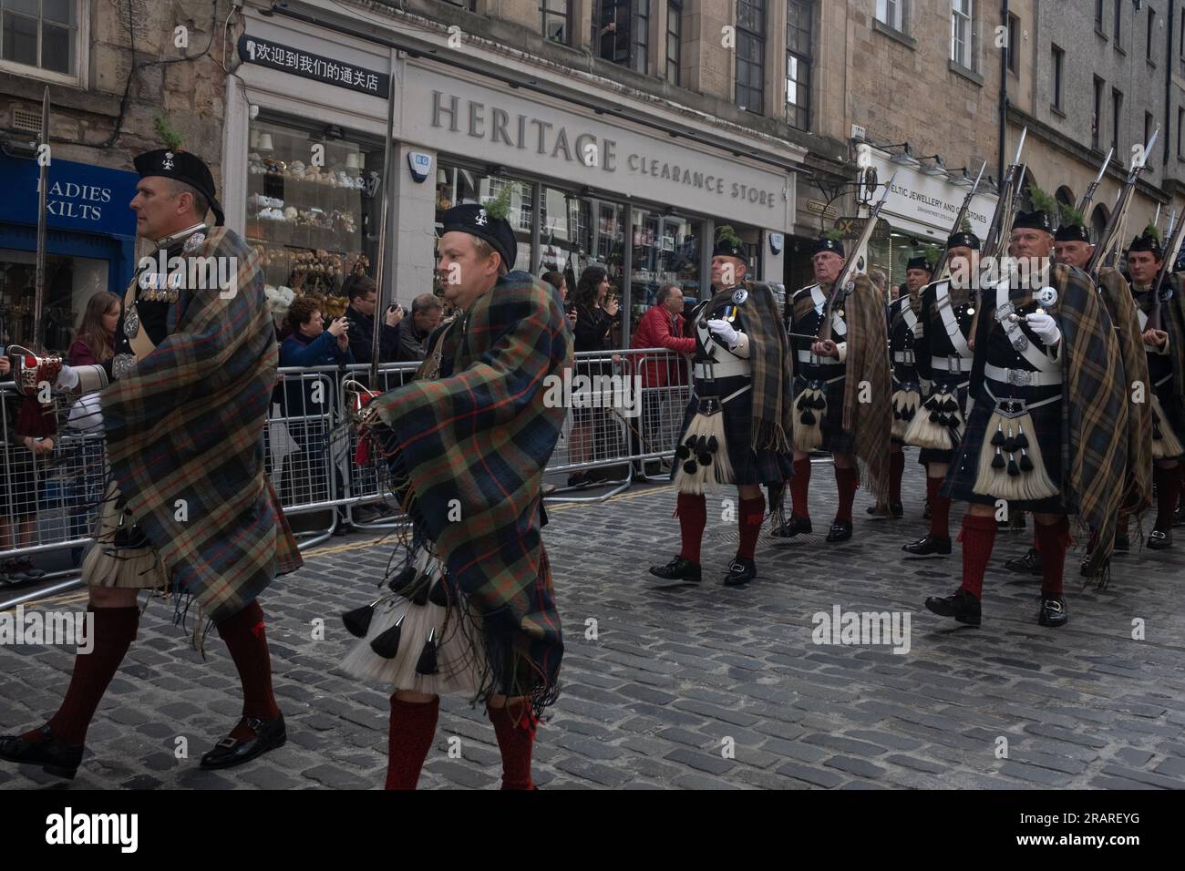 Edinburgh, Scotland, 5th July 2023. Military parade down the Royal Mile ...