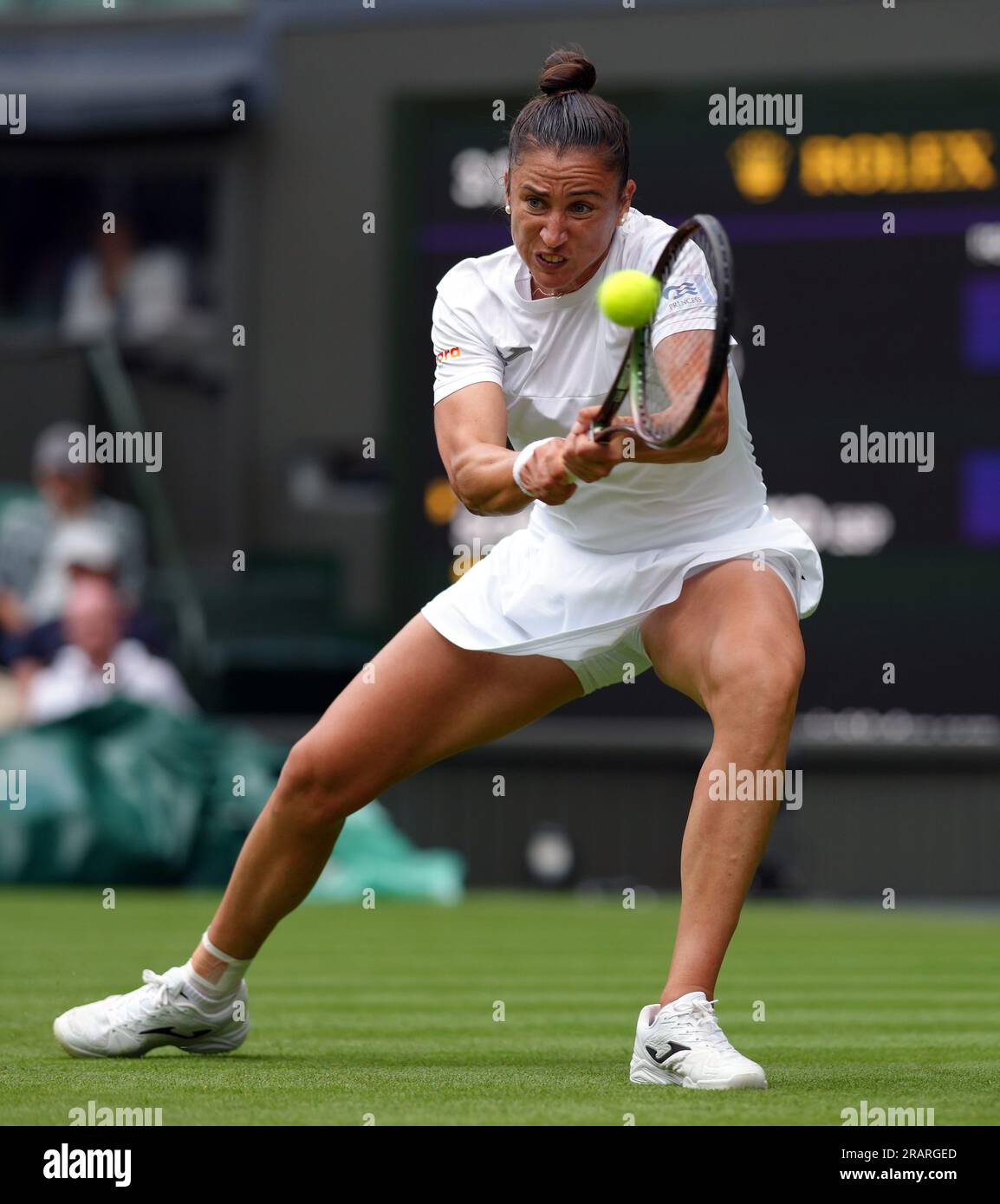 Sara Sorribes Tormo in action against Iga Swiatek (not pictured) on day ...
