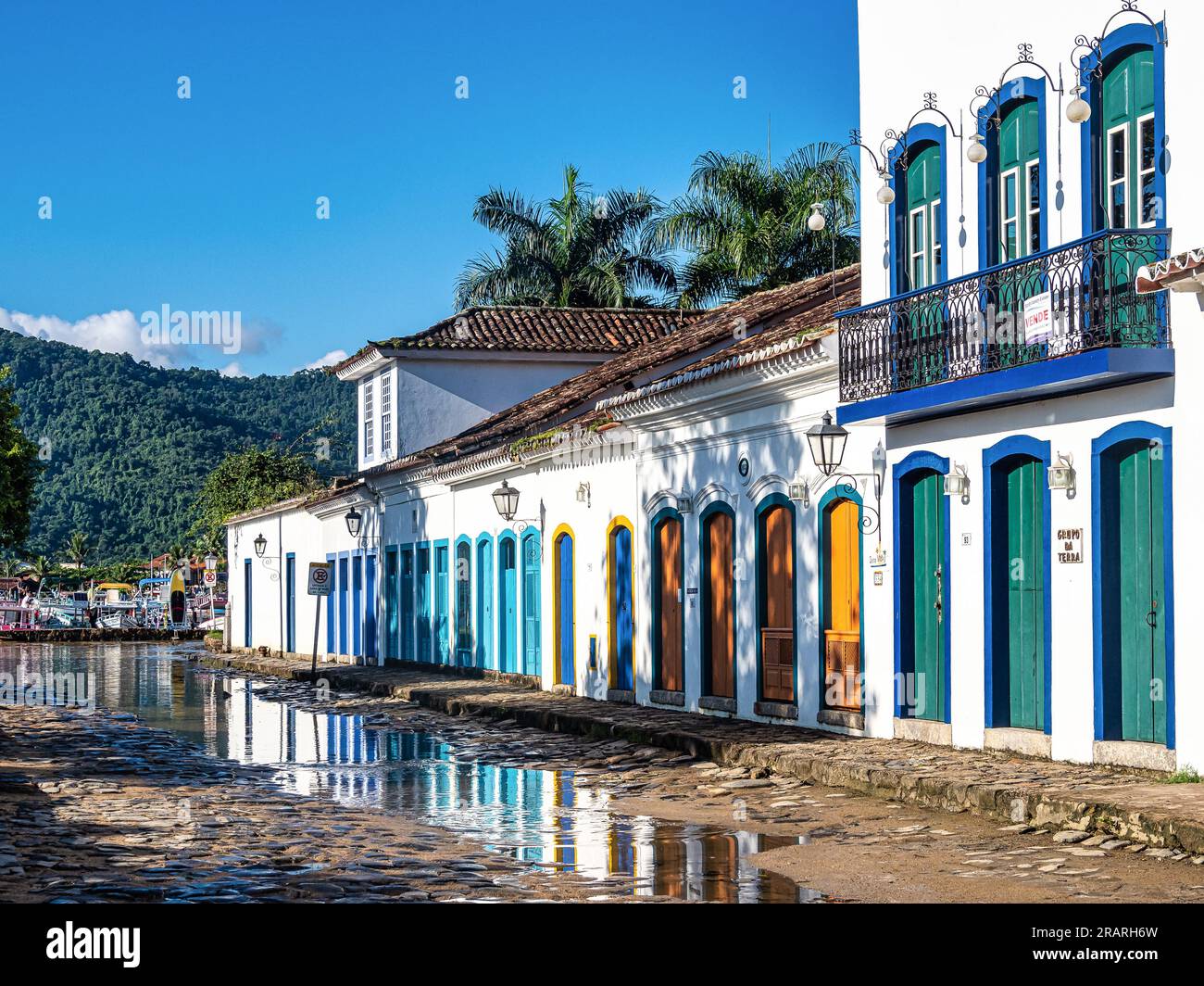 Streets and houses of historical center in Paraty, Rio de Janeiro ...