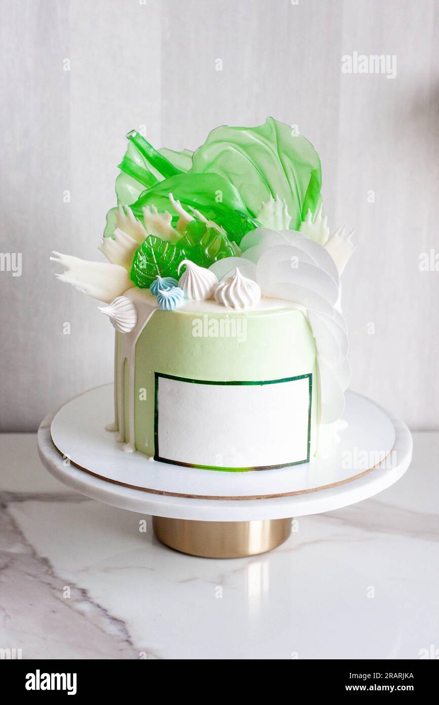 Lemon birthday cake hi-res stock photography and images - Alamy