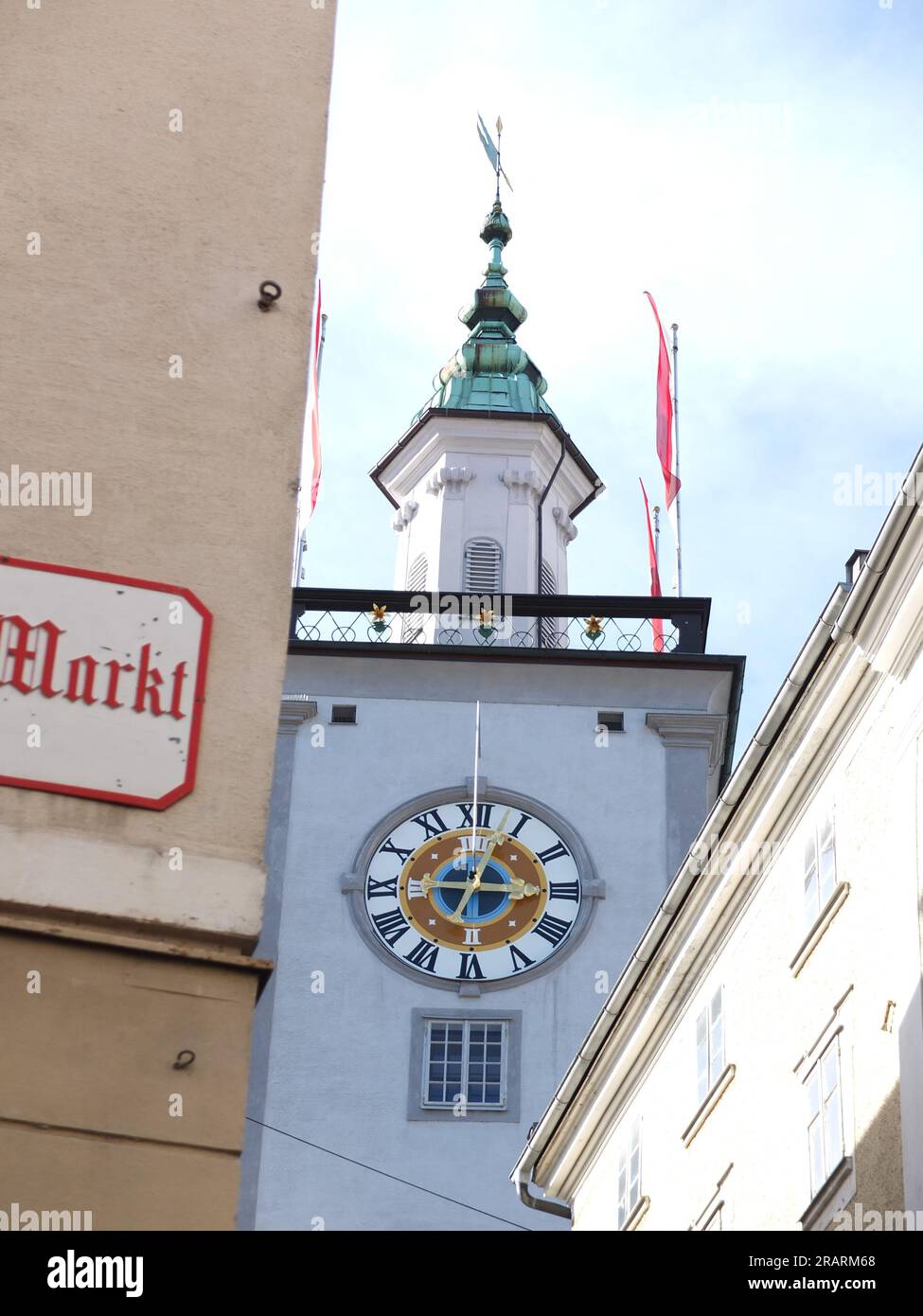 Classic clock tower hi-res stock photography and images - Alamy