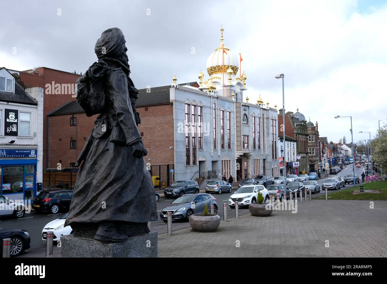 Lions of the Great War monument in Smethwick near to the .Guru Nanak ...