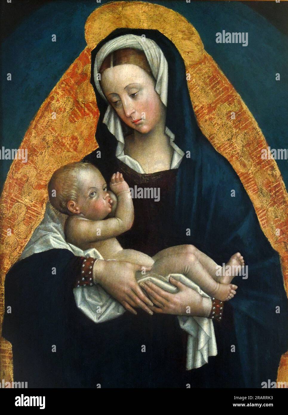 The virgin nursing infant jesus hi-res stock photography and images - Alamy