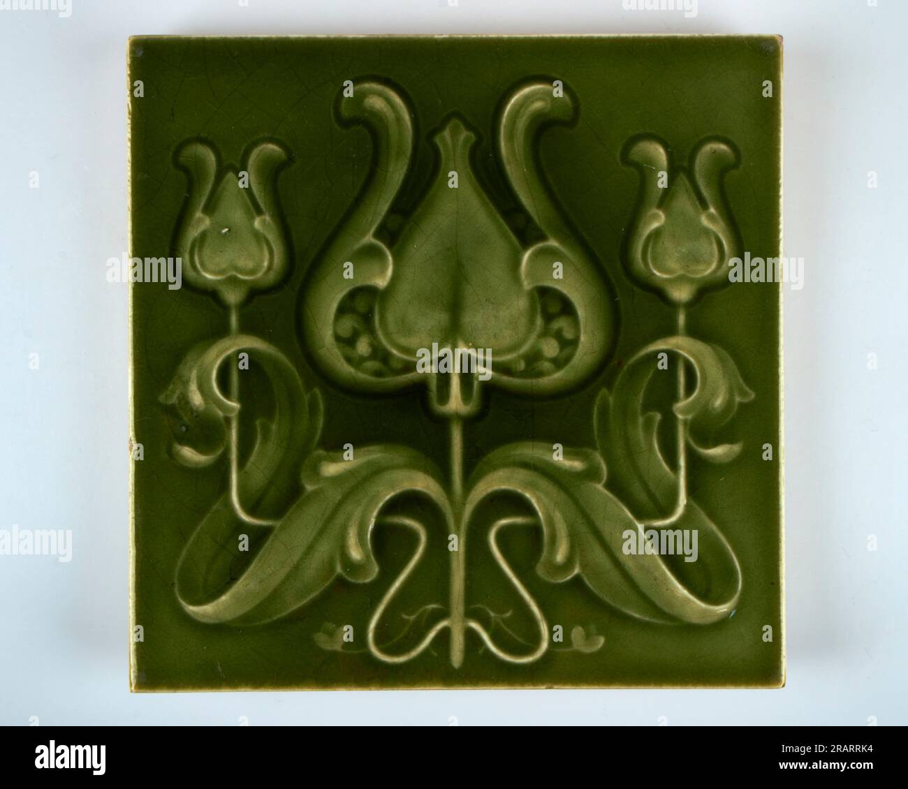 Antique 1900s Henry Richards Art Nouveau green glazed three poppy ...