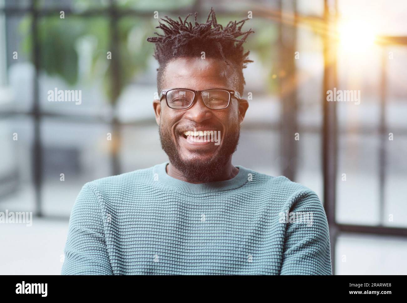 Black man dark african shadow hi-res stock photography and images - Alamy