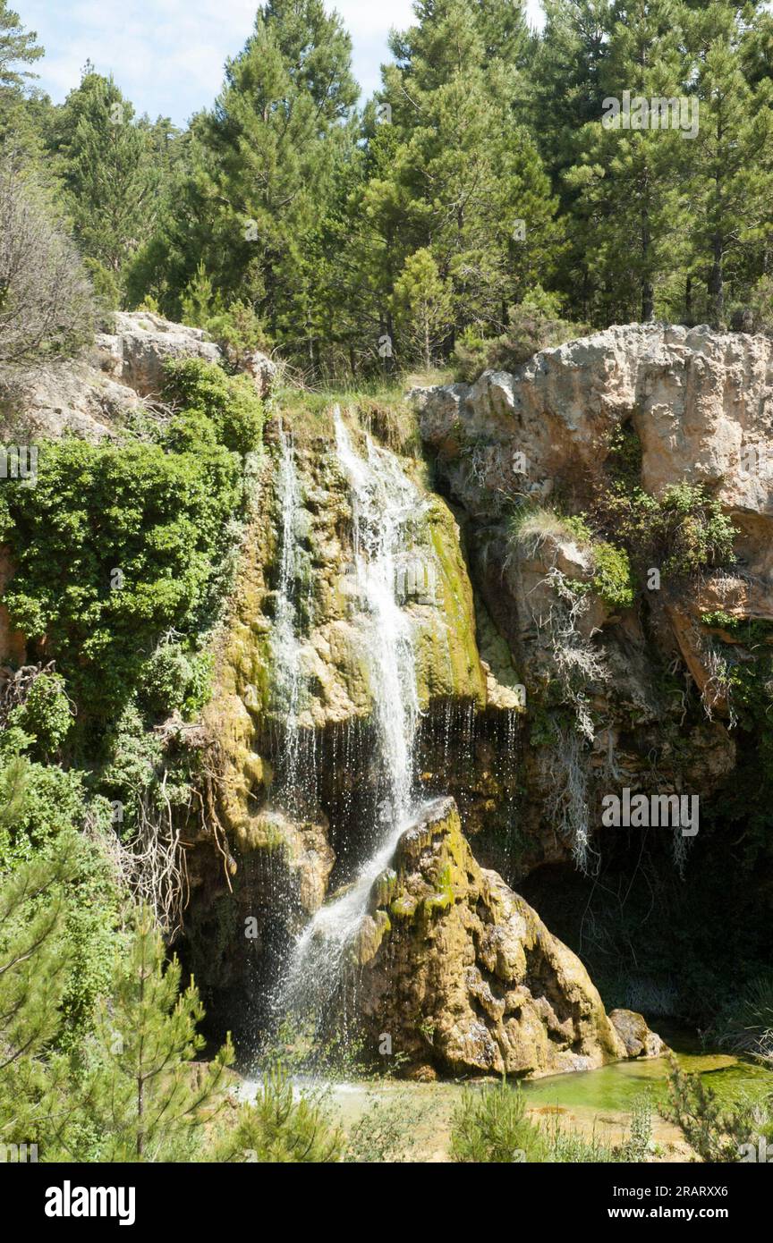 Waterfall in the drakensberg hi-res stock photography and images - Alamy