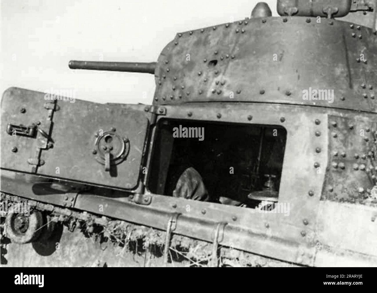 German m 40 anti tank gun hi-res stock photography and images - Alamy
