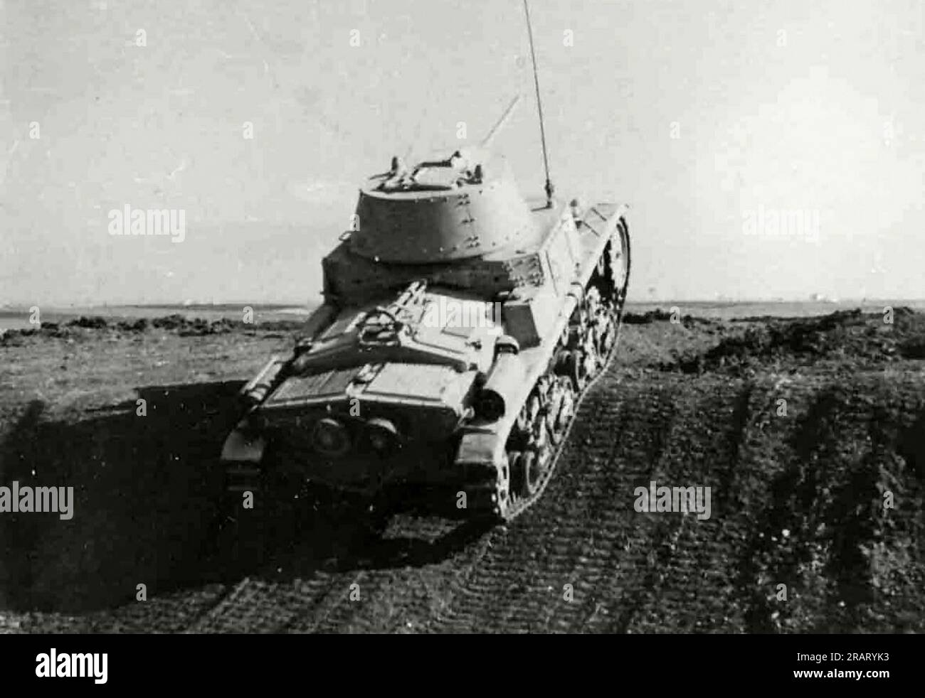 World war two era vehicle hi-res stock photography and images - Alamy