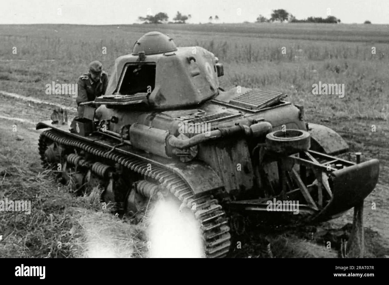 Weapon distribution hi-res stock photography and images - Alamy