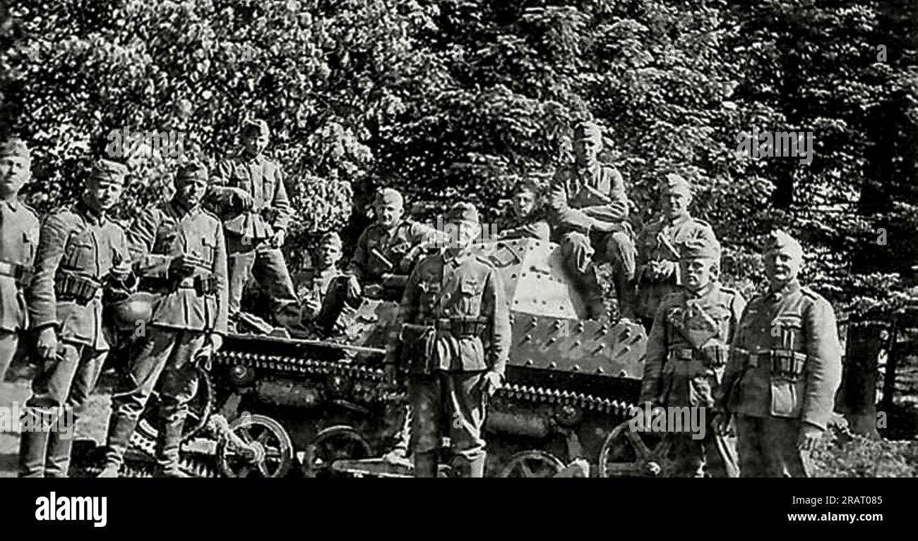 German tanks in france 1940 hi-res stock photography and images - Alamy