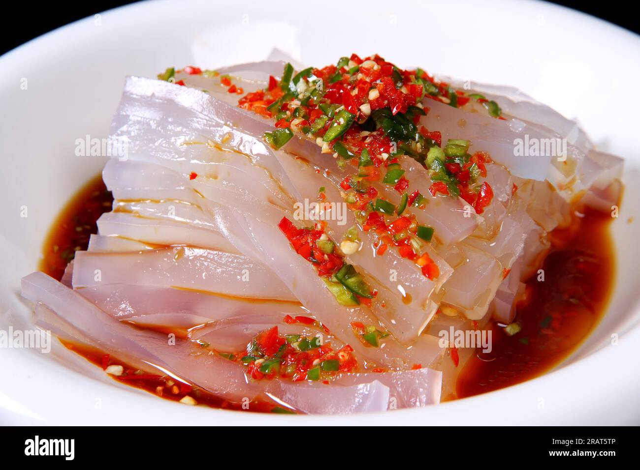 Clear Noodles in Chili Sauce Stock Photo - Alamy