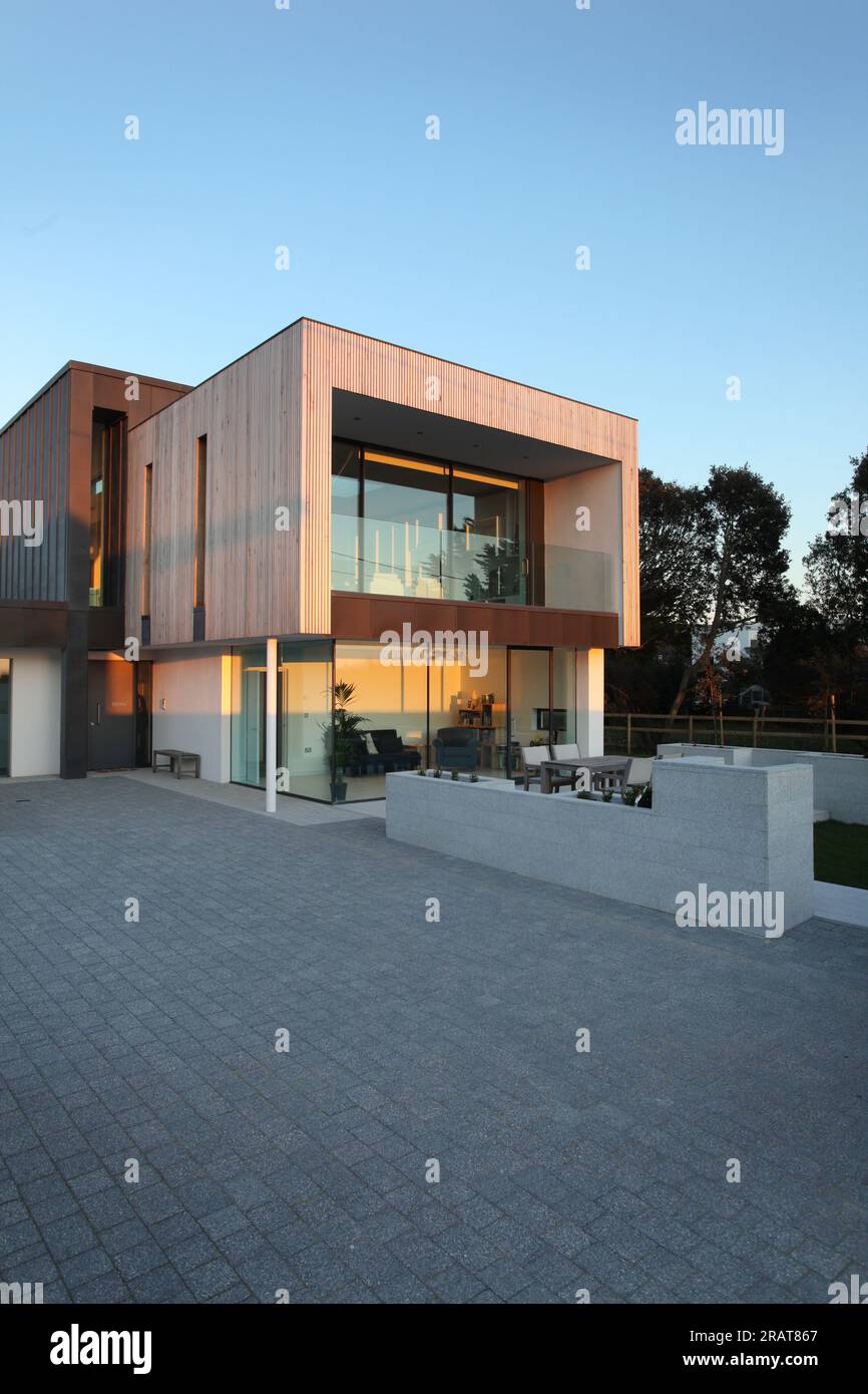 Zinc house hi-res stock photography and images - Alamy