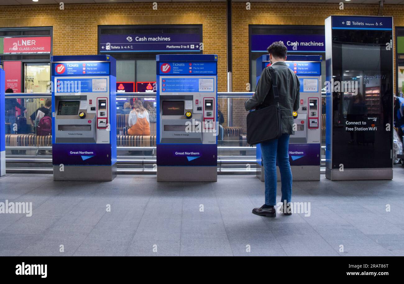 The rail delivery group hi-res stock photography and images - Alamy