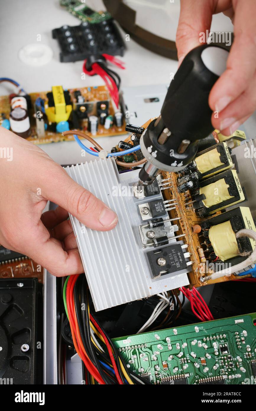 Shut down computer hi-res stock photography and images - Alamy