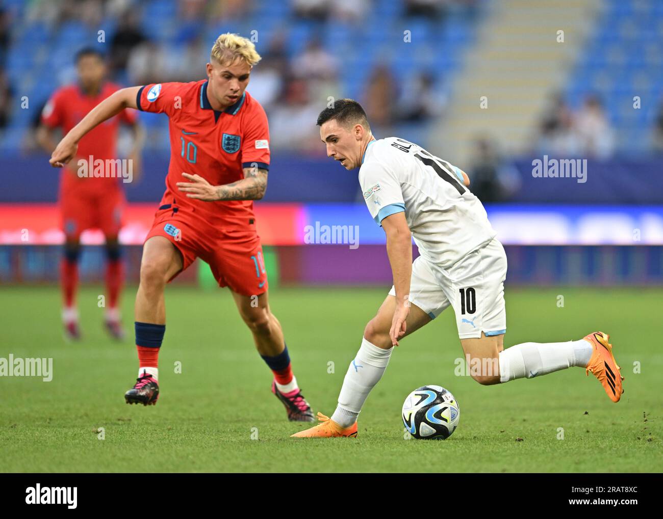 Oscar Gloukh of Israel is pressured by Emile Smith Rowe of England ...