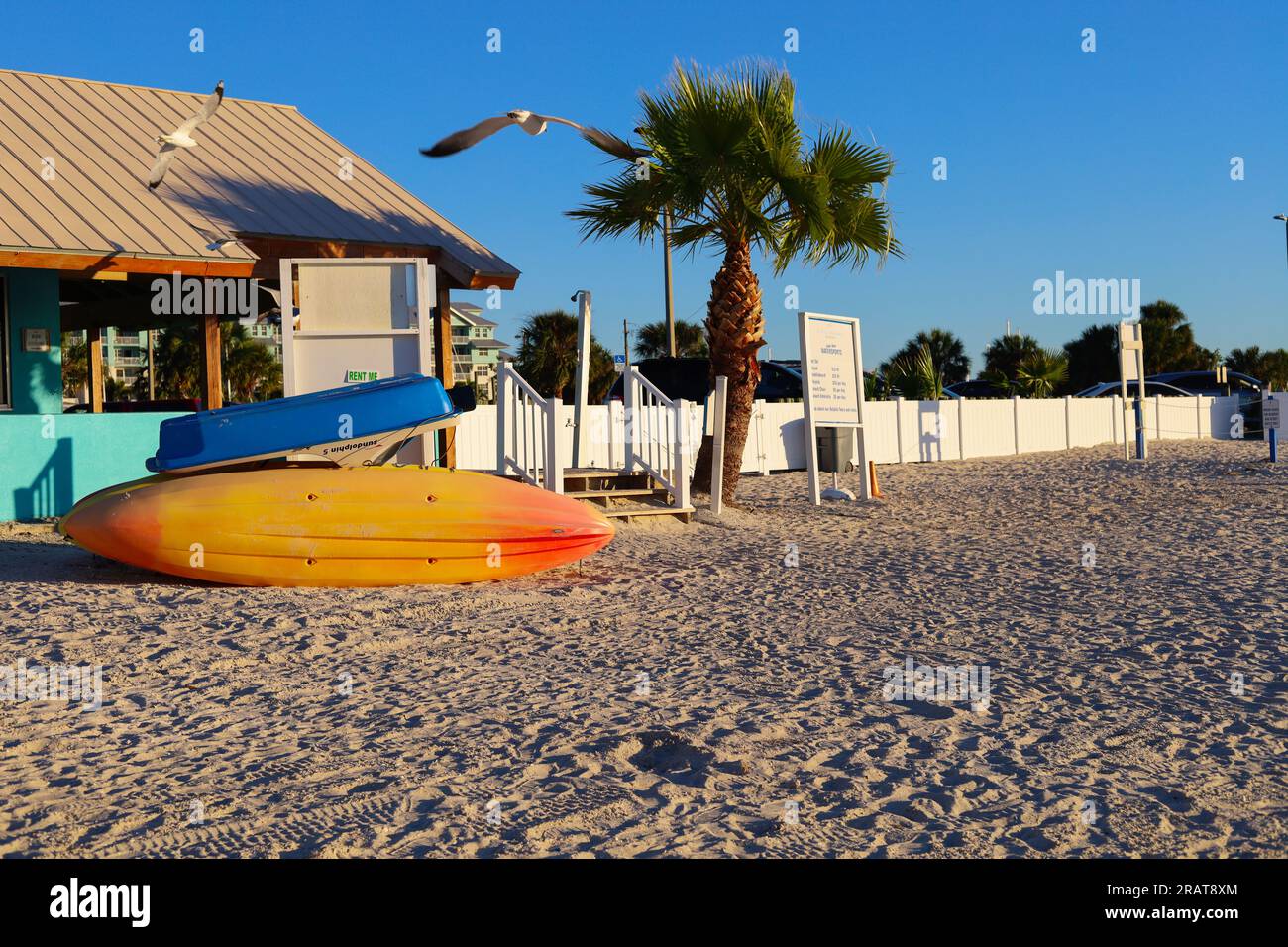 Sup wave hi-res stock photography and images - Alamy