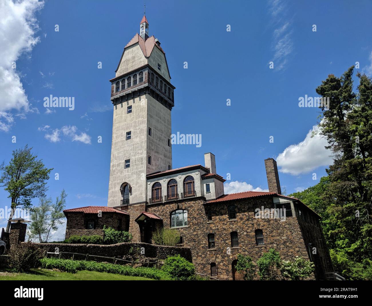 Heublein tower hi-res stock photography and images - Alamy