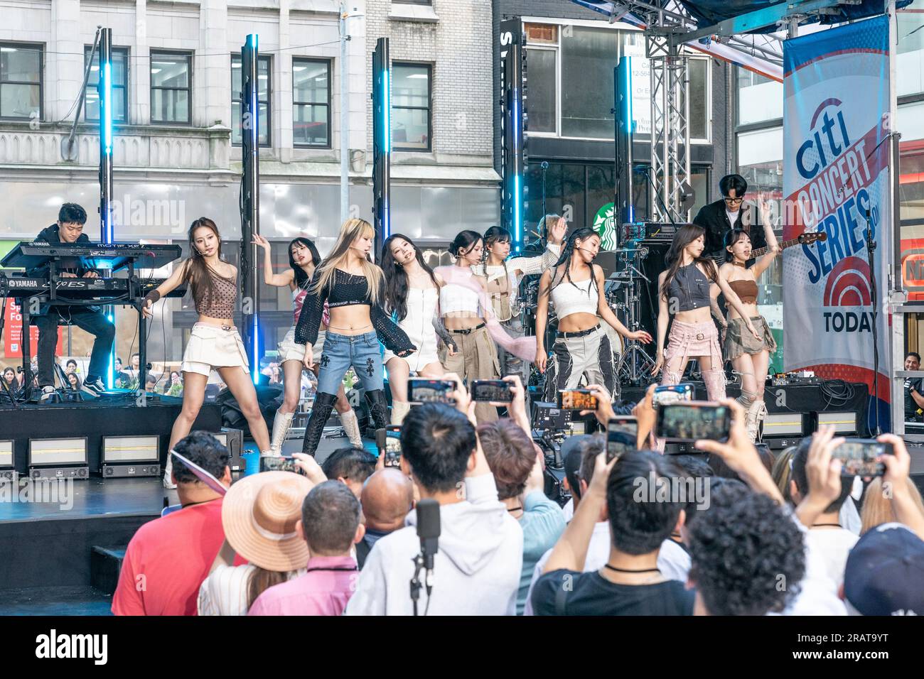 K-POP South Korean all girl group perform during NBC Today concert ...