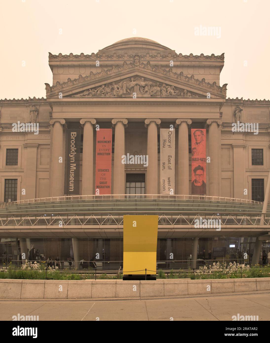 brooklyn museum is shrouded in smoke, smog from wildfires coming from ...