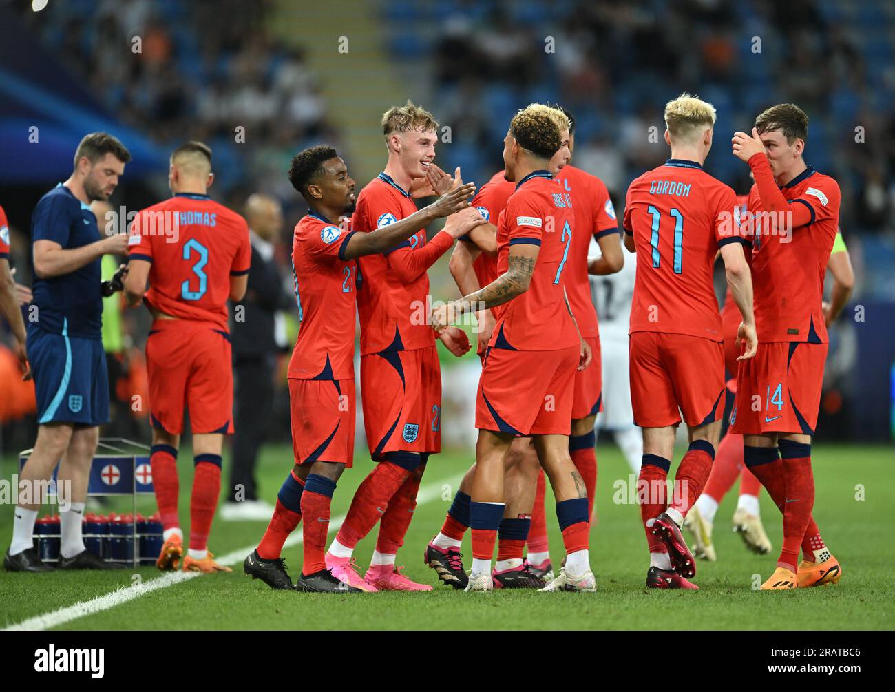 Cole Palmer of England celebrates with his team-mates after VAR awards ...