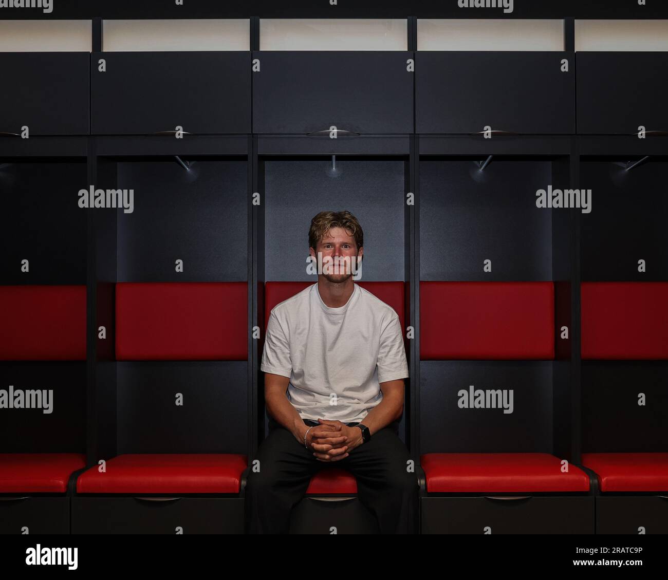 Goalkeeper Ben Killip signs for Barnsley Football Club on a one year ...