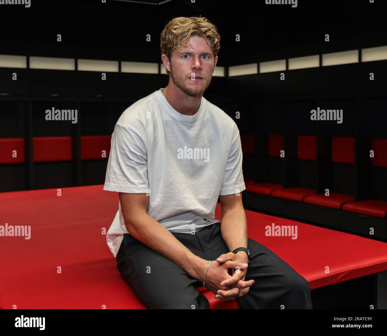 Goalkeeper Ben Killip signs for Barnsley Football Club on a one year ...