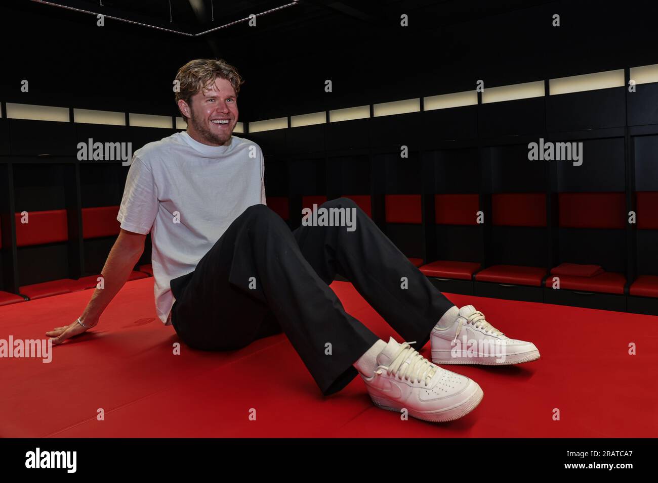 Goalkeeper Ben Killip signs for Barnsley Football Club on a one year ...