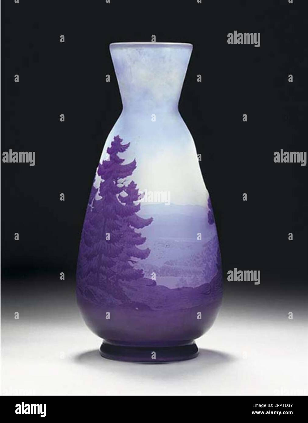 émile gallé glass vase hi-res stock photography and images - Alamy